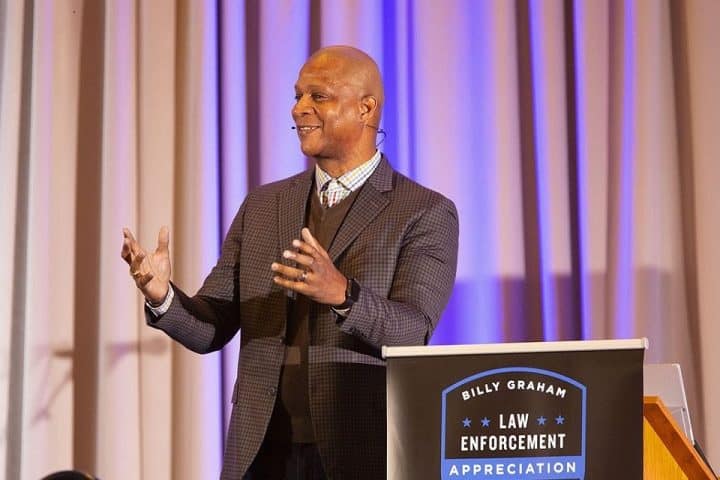 Law enforcement dinners share eternal hope - The Billy Graham ...